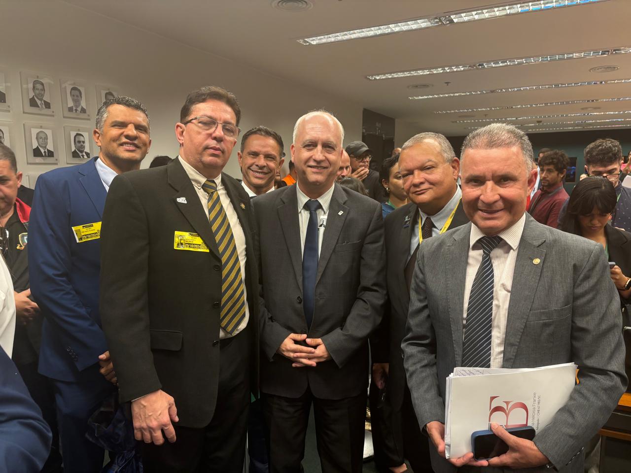 CCJC aprova parecer da PEC 66 com exclusão do Artigo 40-A | Assetj